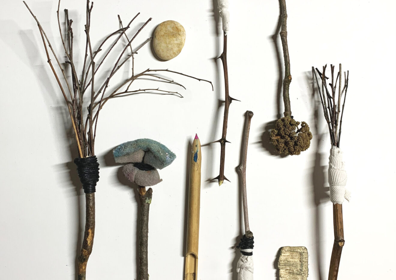 Poesie Der Materialien: Vom Waldspaziergang Zum “Mark-Making Tool ...